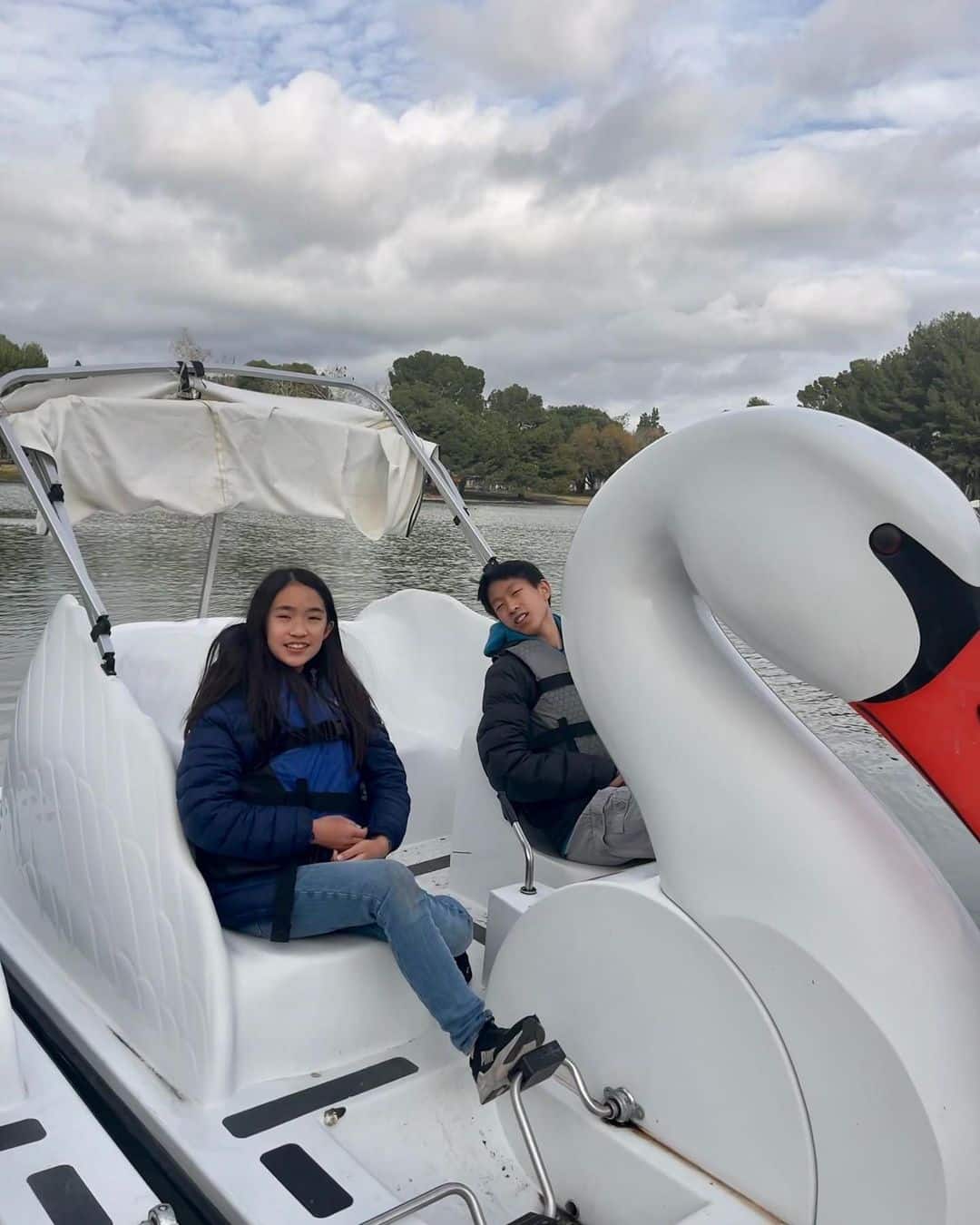 Family Swan Boat Ride in Yorba Regional Park | Wheel Fun Rentals